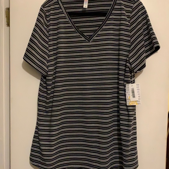 LuLaRoe | Tops | Lularoe 3xl Christy T | Poshmark